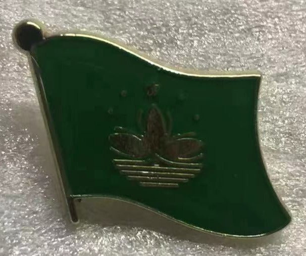 Macau Wavy Lapel Pin